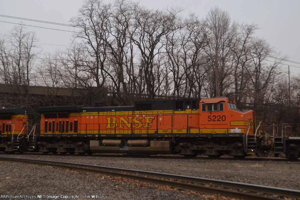 BNSF 5220